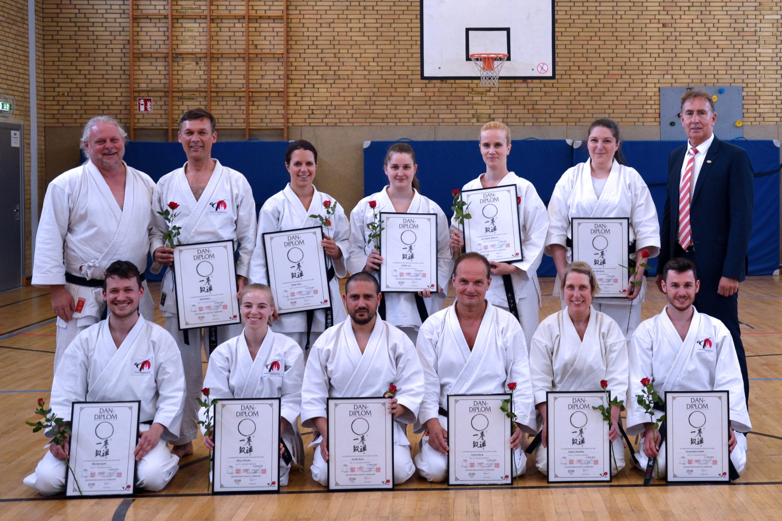 Gruppe-alle-1 - Karate Dachverband Nordrhein-Westfalen e.V.